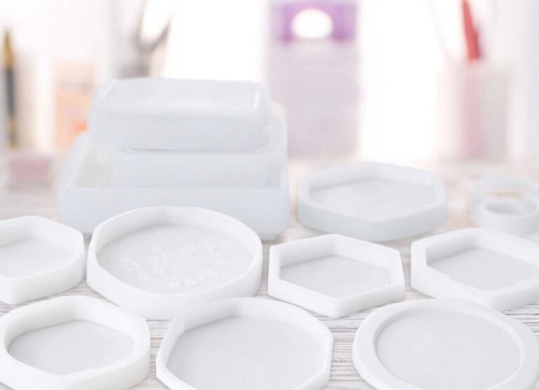 How To Use Mica Powders In Epoxy Resin - Crafty DIY Artistry