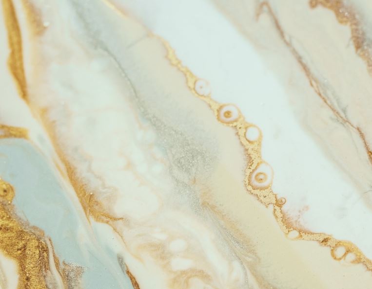 17 Best Golds To Use In Resin - Crafty DIY Artistry