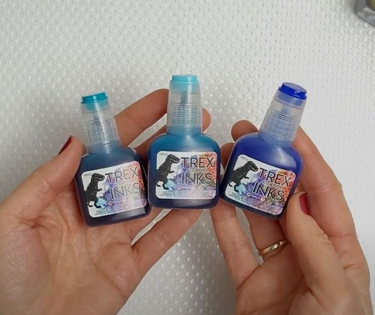 11 Best Alcohol Inks For Resin [2026] - Crafty DIY Artistry