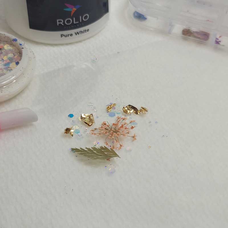How to make A Resin Charm | Easy! For beginners - Crafty DIY Artistry