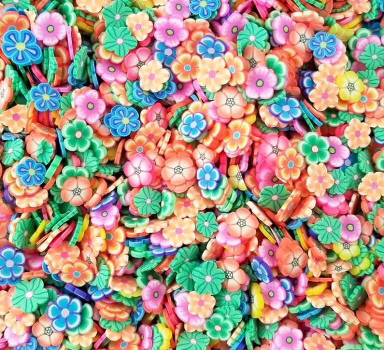 17 Unique Things To Put In Resin - Crafty DIY Artistry